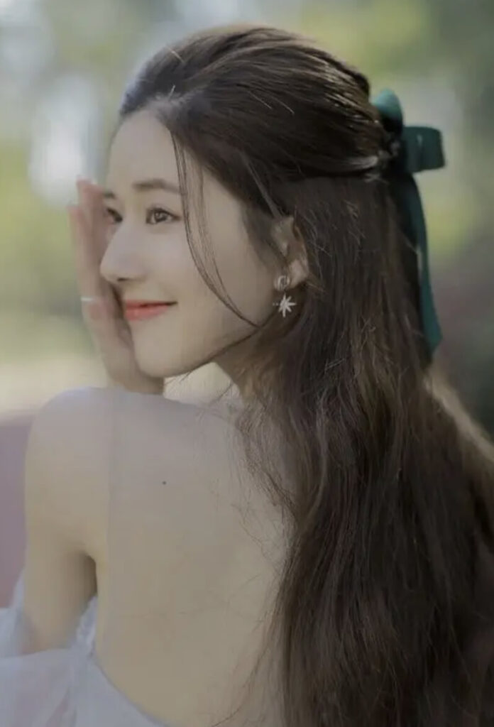 20 ไอเดียทรงผมผู้หญิงอ้วน หน้ากลม ตัดแล้วสวย หน้าเรียวเล็ก - StylesCute เว็บไซต์สำหรับท่าน ...